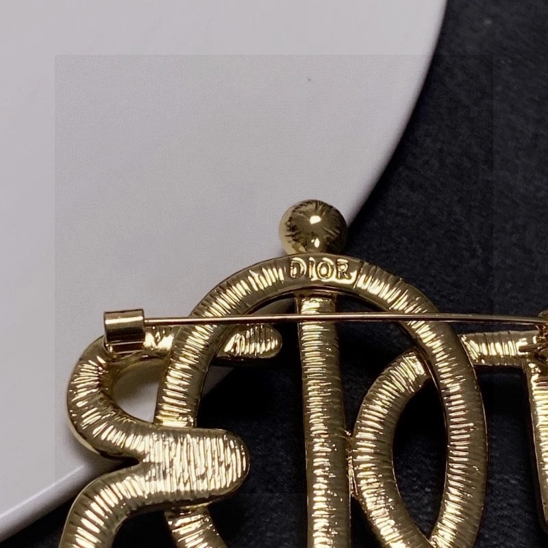 Inexpensive Christian Dior Brooches