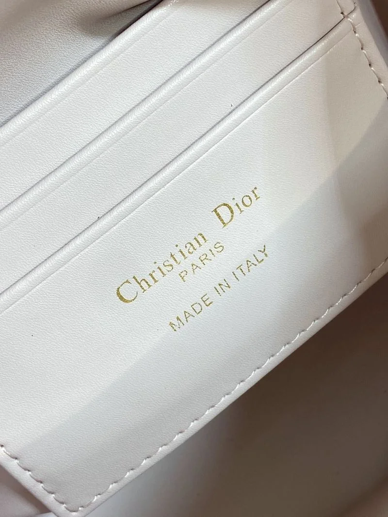 Top match Christian Dior Bucket Bags