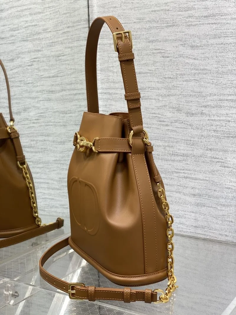 Top mirror Christian Dior Bucket Bags