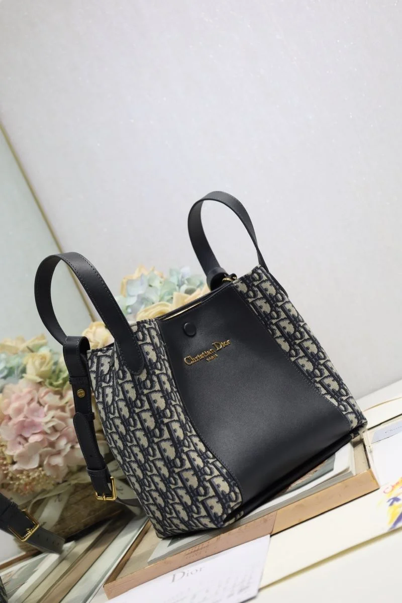 Economical Christian Dior Bucket Bags