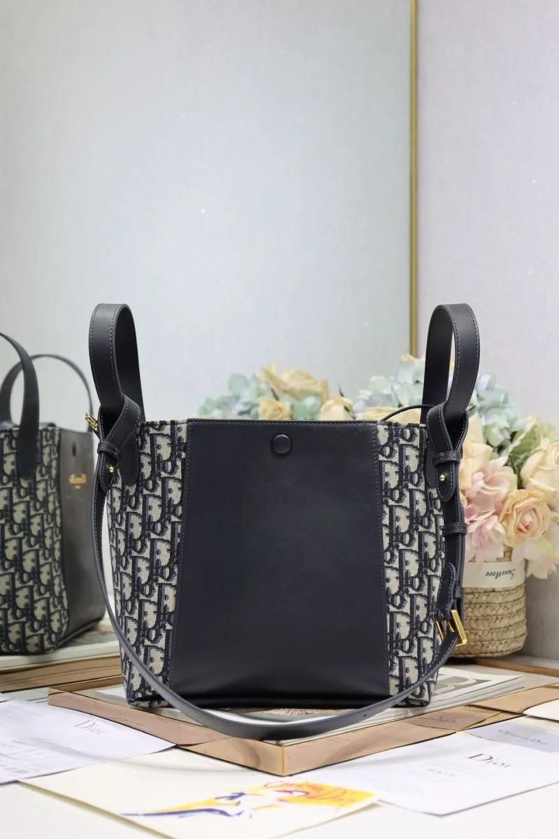 Economical Christian Dior Bucket Bags