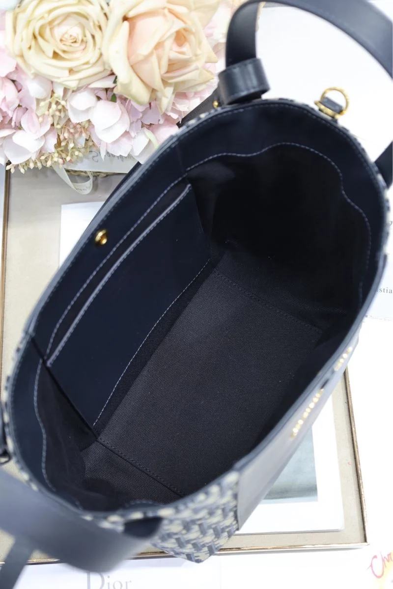 Economical Christian Dior Bucket Bags