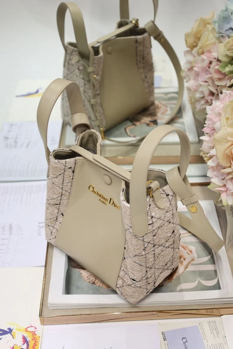 Mirror quality Christian Dior Bucket Bags