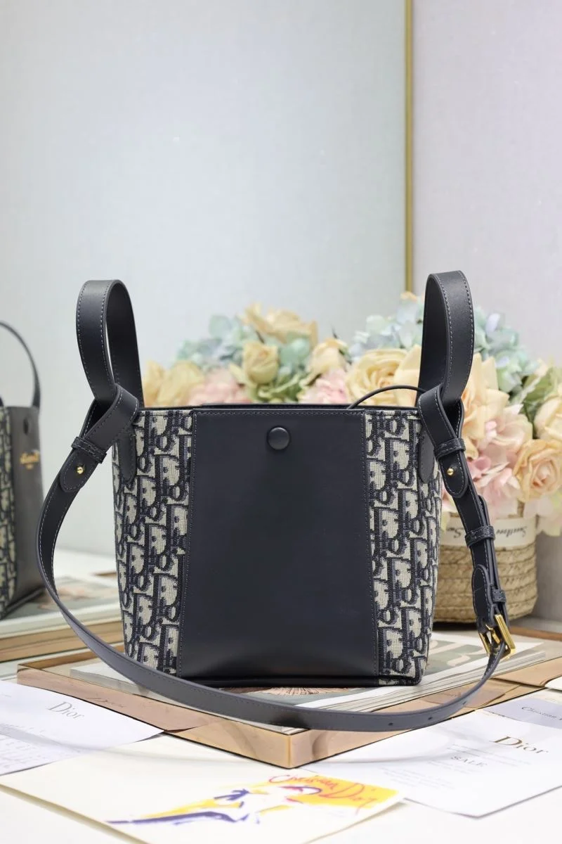 Inexpensive Christian Dior Bucket Bags