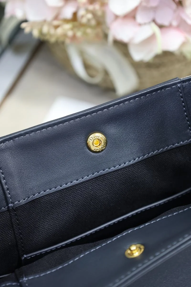 Inexpensive Christian Dior Bucket Bags