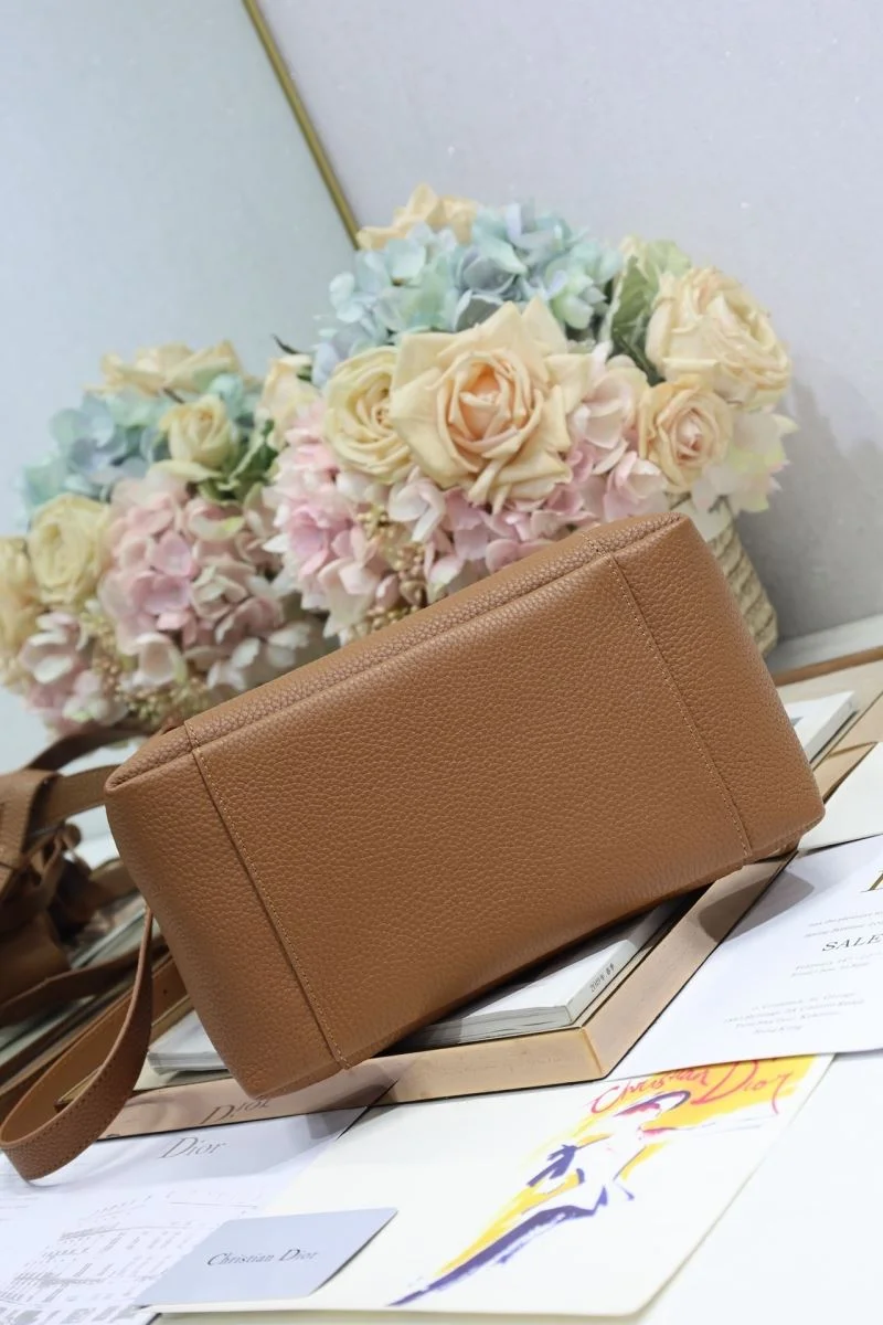 Inexpensive Christian Dior Bucket Bags