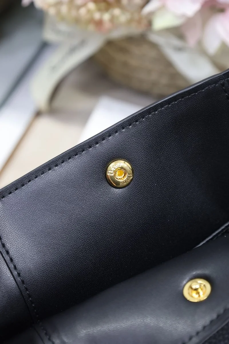 Legit Christian Dior Bucket Bags