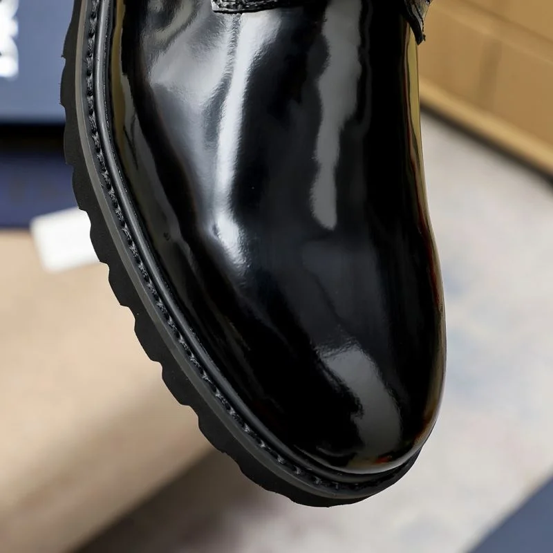 Accurate model Christian Dior Business Shoes