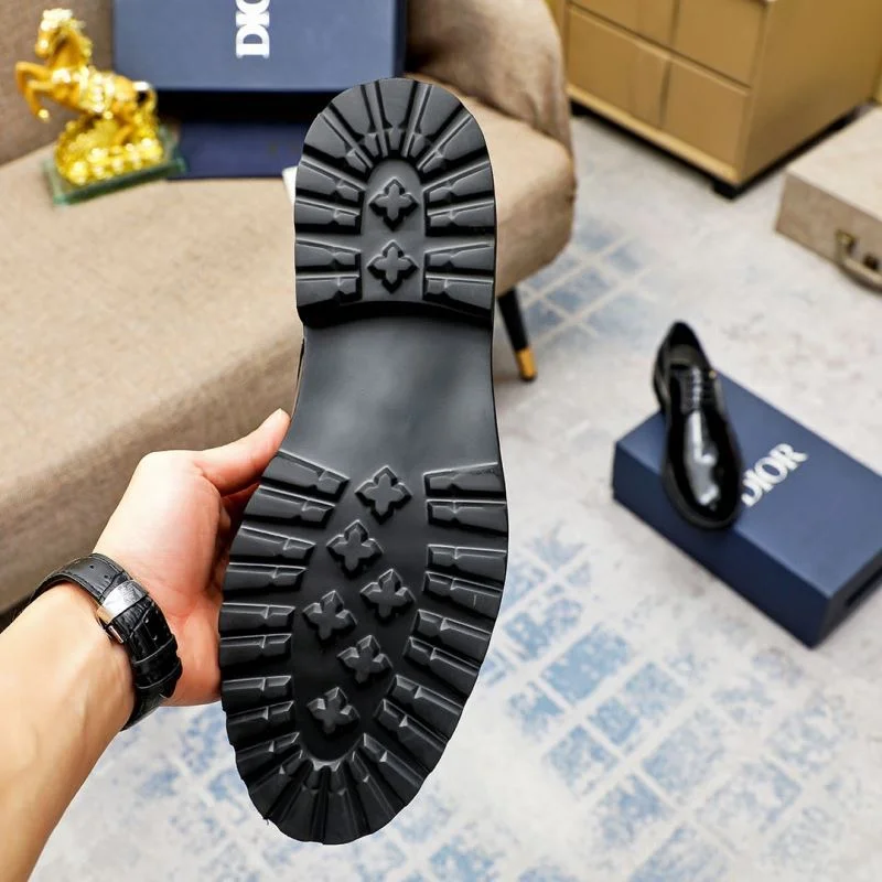 Accurate model Christian Dior Business Shoes