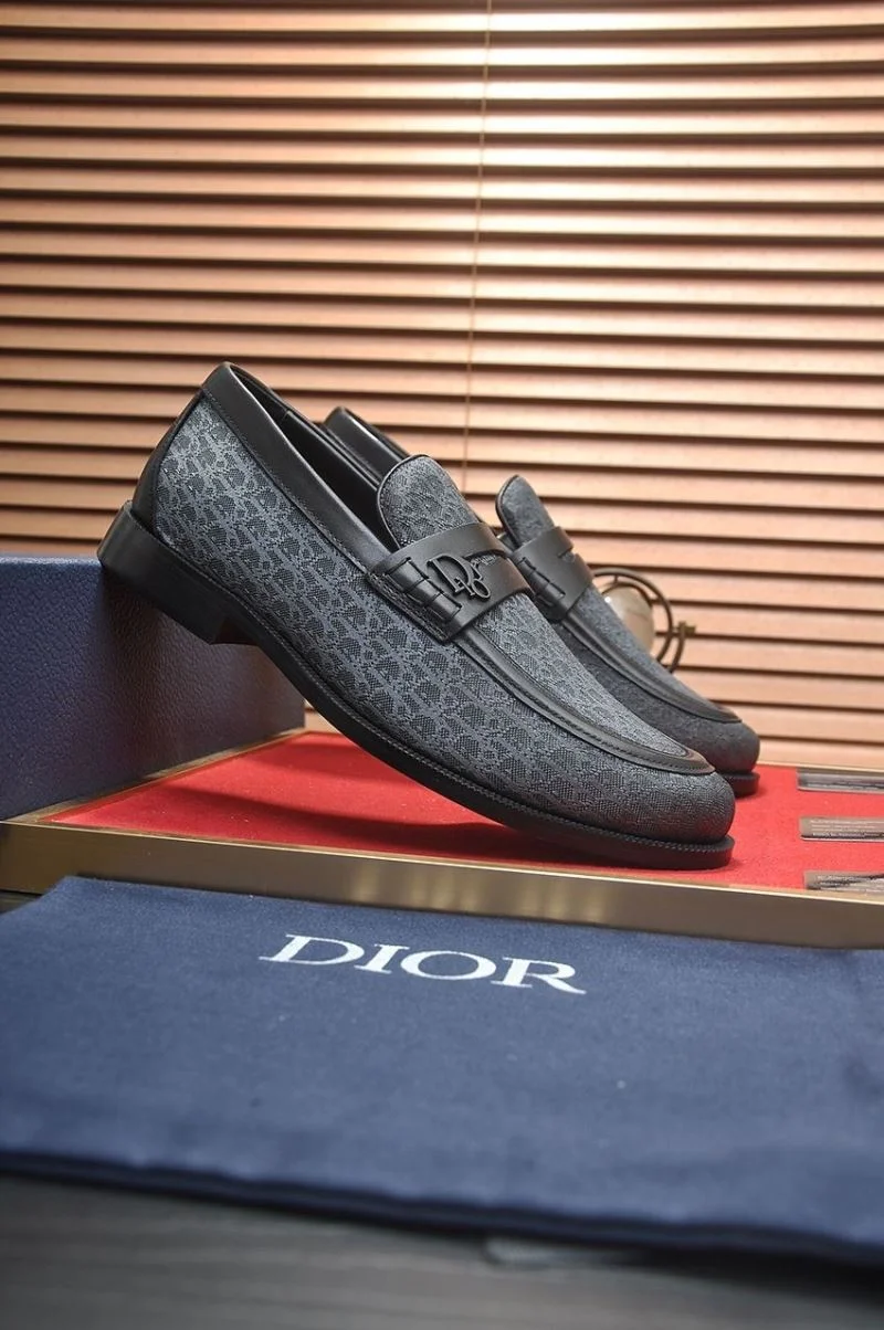 Budget-friendly Christian Dior Business Shoes