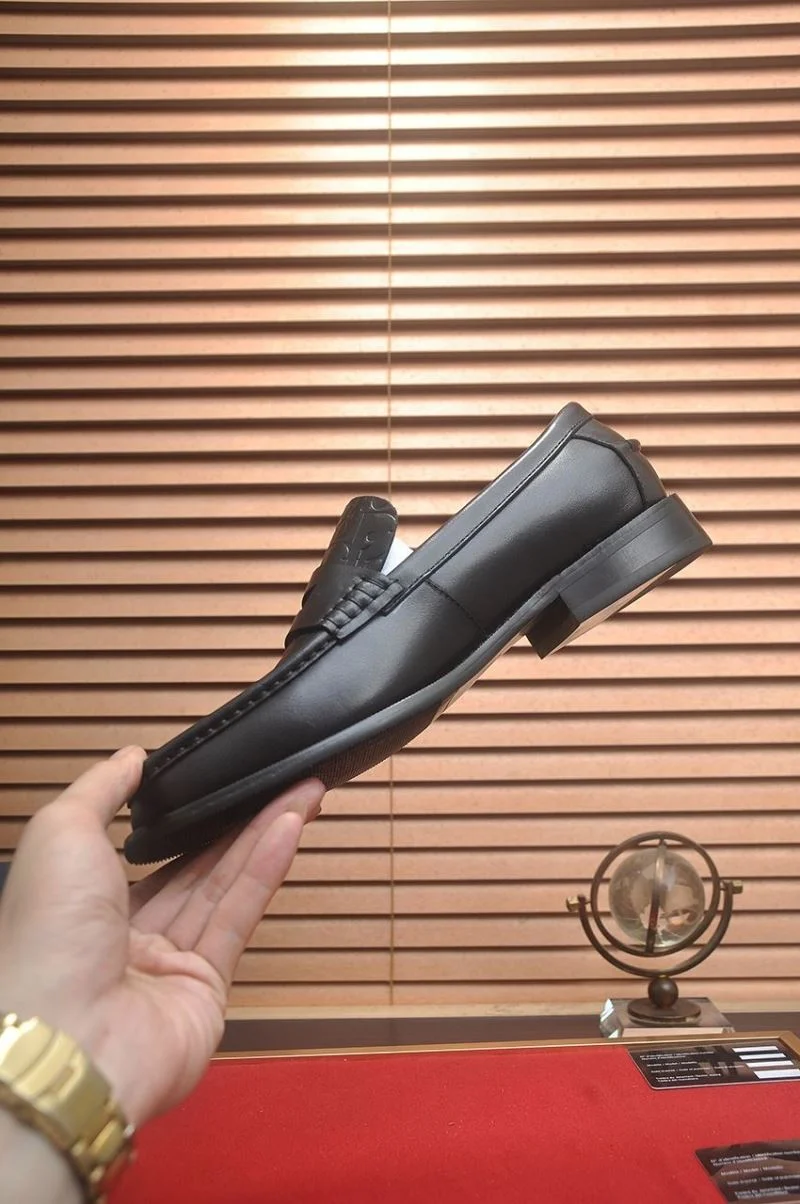 Value-priced Christian Dior Business Shoes