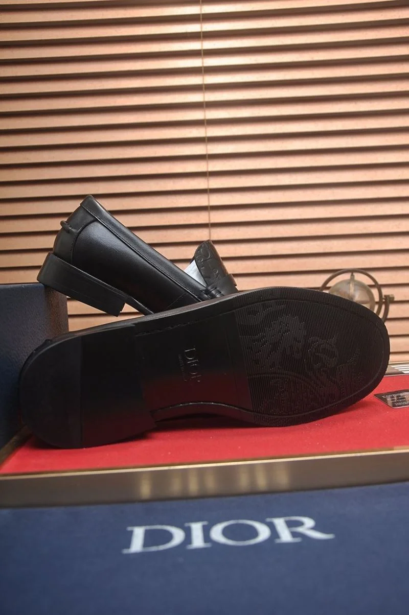 Value-priced Christian Dior Business Shoes