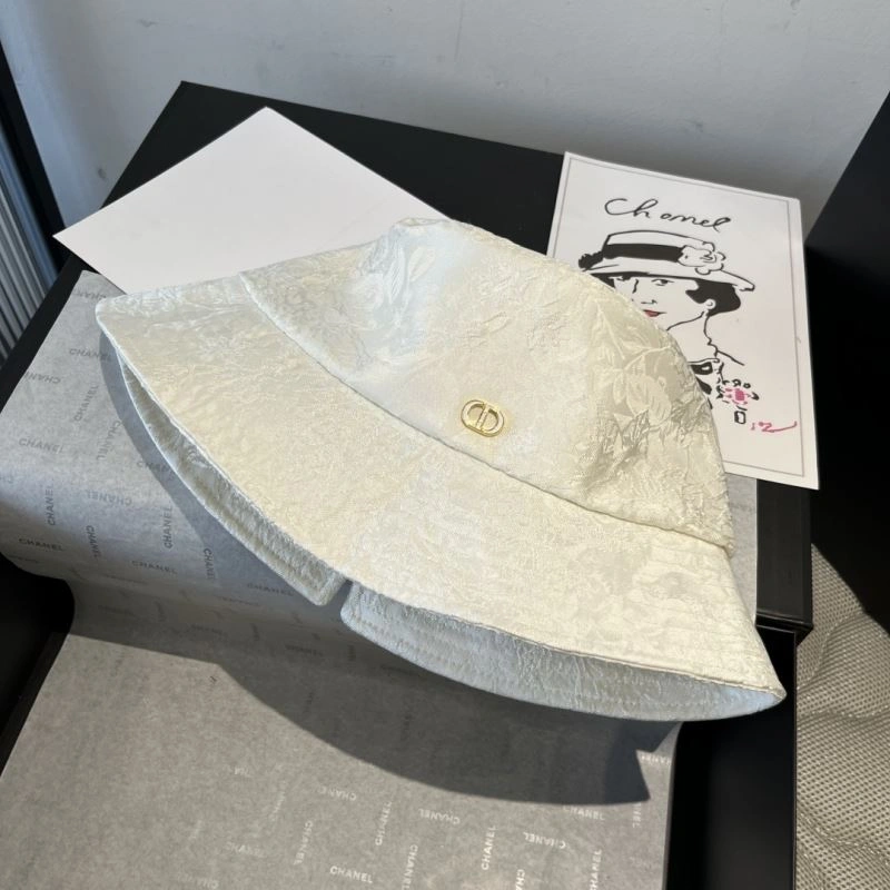 Accurate model Christian Dior Caps