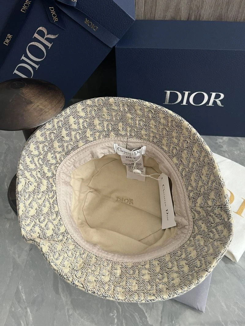 Top match Christian Dior Caps