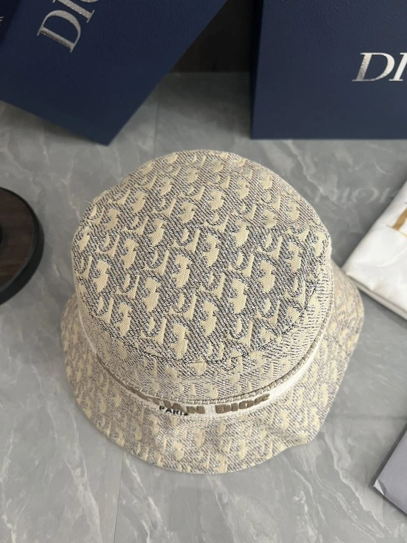 Top match Christian Dior Caps