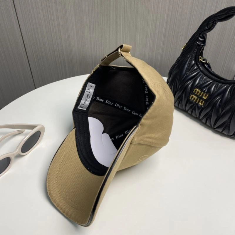 Bargain Christian Dior Caps