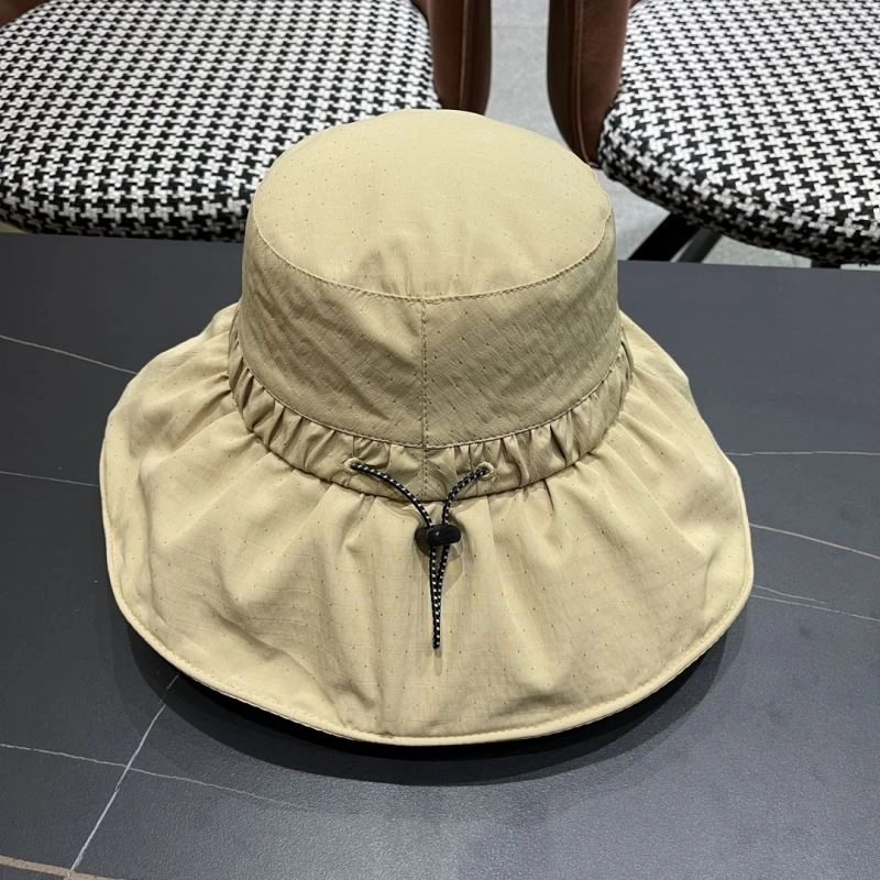 Bargain Christian Dior Caps