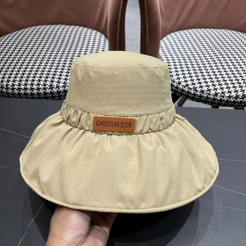 Bargain Christian Dior Caps