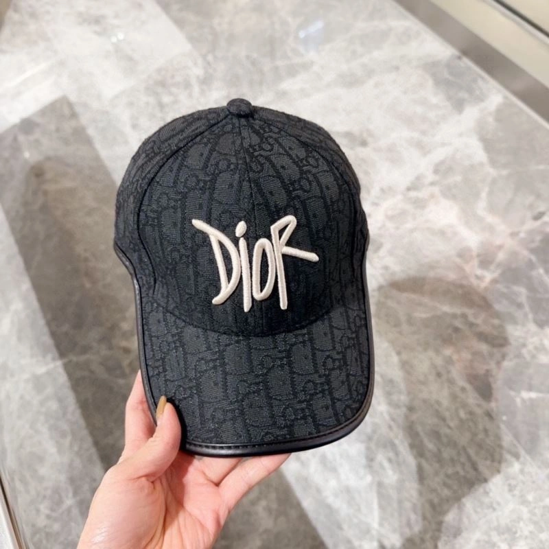 Top match Christian Dior Caps