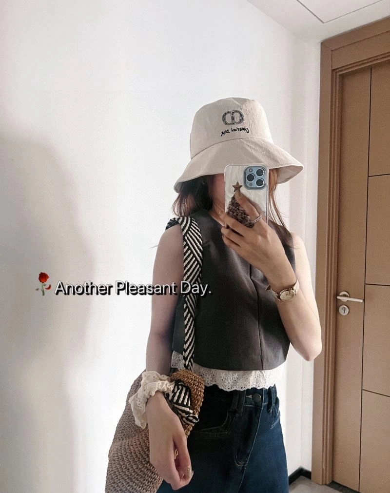 Christian Dior Caps