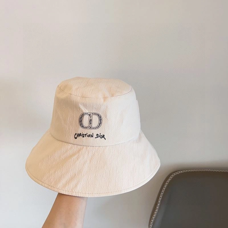 Bargain Christian Dior Caps