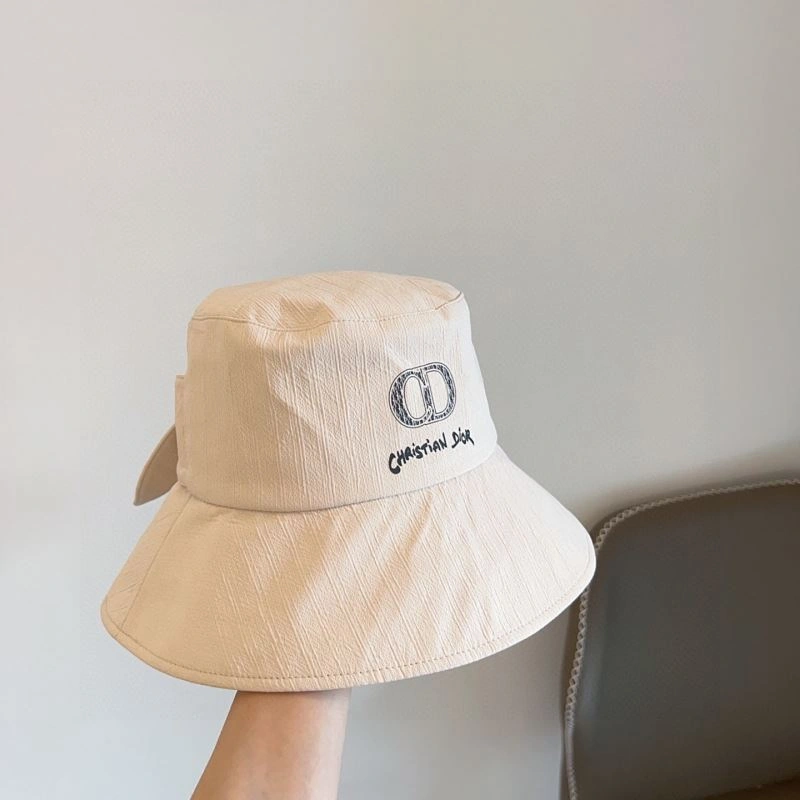 Bargain Christian Dior Caps