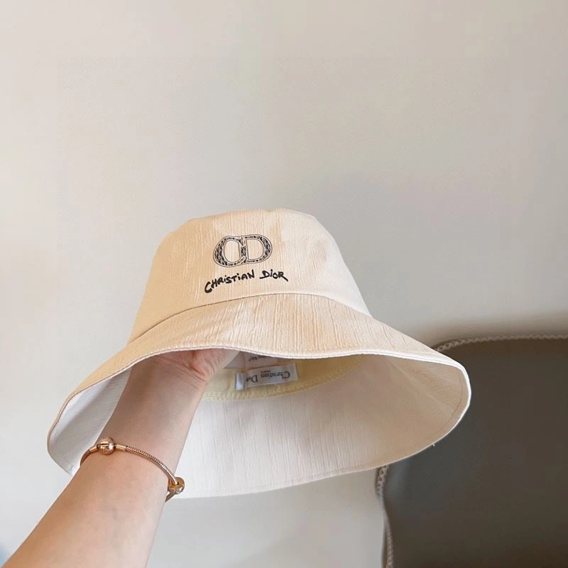 Bargain Christian Dior Caps