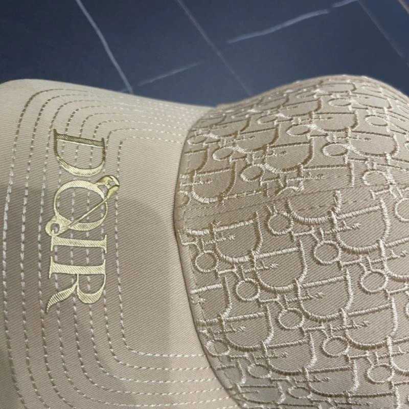 Bargain Christian Dior Caps