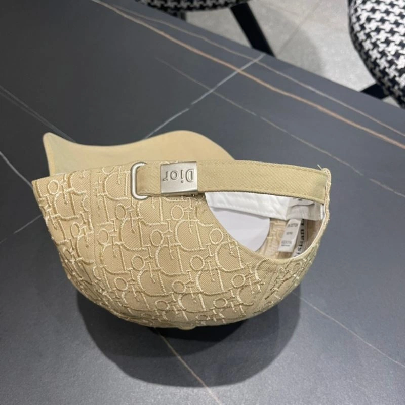 Bargain Christian Dior Caps