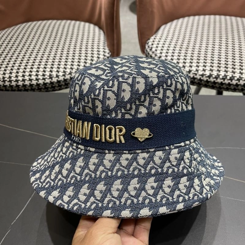 Bargain Christian Dior Caps