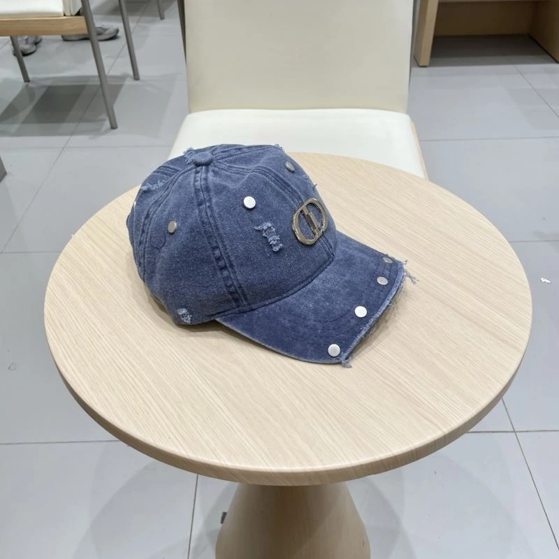 Bargain Christian Dior Caps