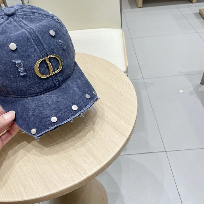 Bargain Christian Dior Caps