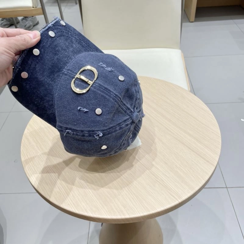 Bargain Christian Dior Caps