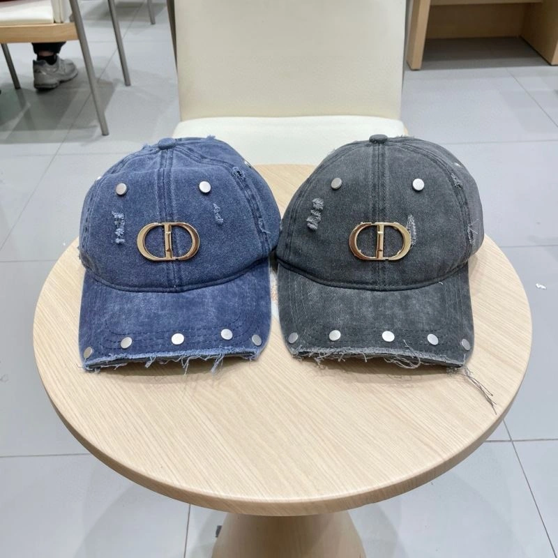 Bargain Christian Dior Caps