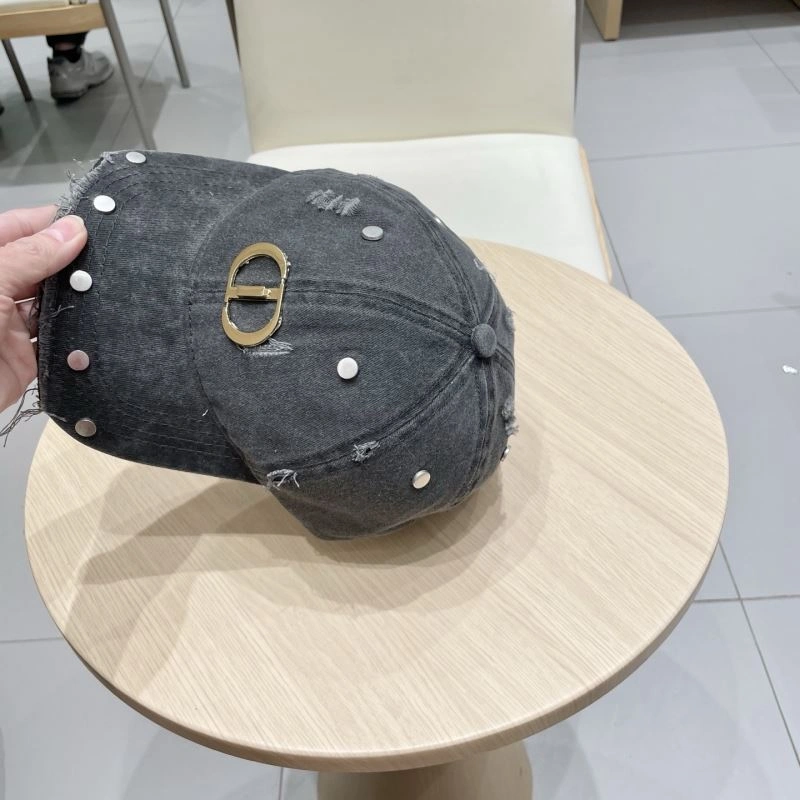 Bargain Christian Dior Caps