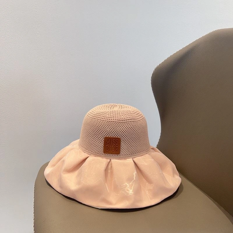 Top match Christian Dior Caps
