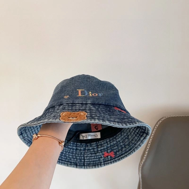 Top match Christian Dior Caps