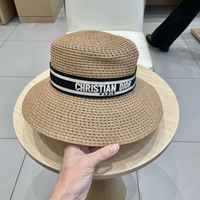 Top match Christian Dior Caps