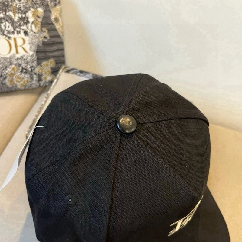 Accurate model Christian Dior Caps