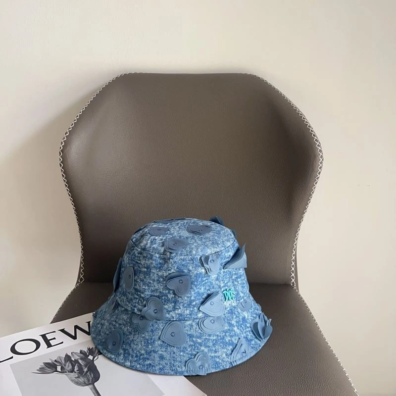 Bargain Christian Dior Caps