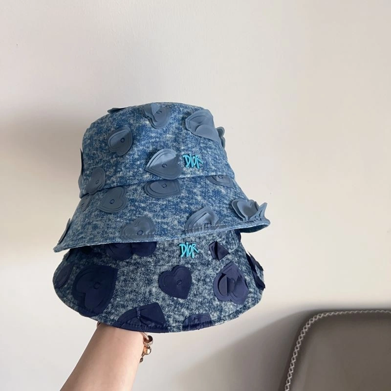 Top match Christian Dior Caps