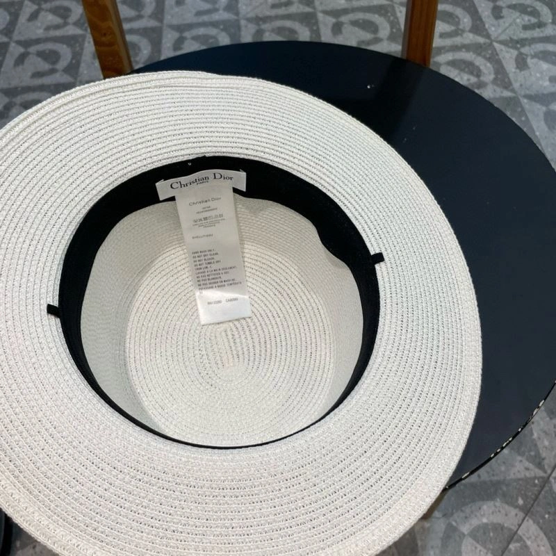 Accurate model Christian Dior Caps