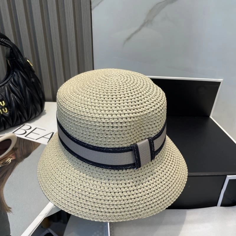 Bargain Christian Dior Caps