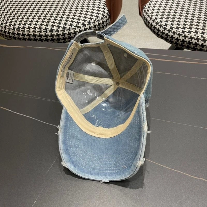 Accurate model Christian Dior Caps