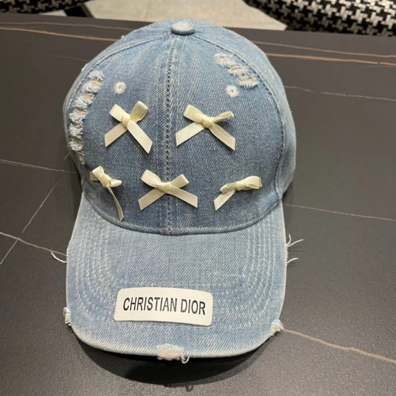 Accurate model Christian Dior Caps