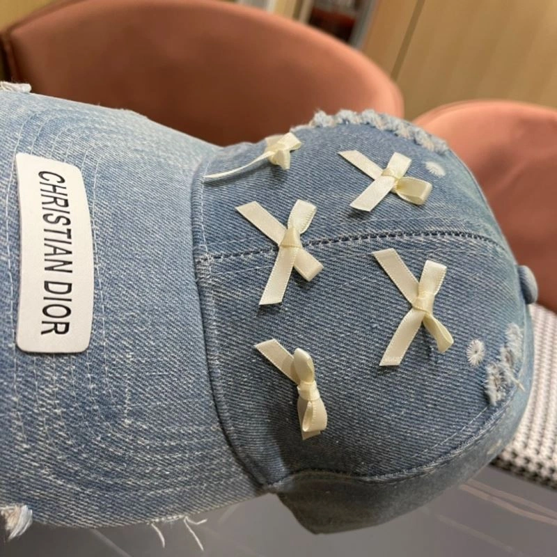 Accurate model Christian Dior Caps