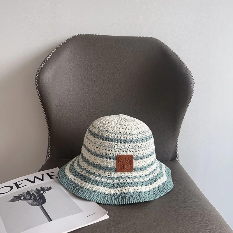 Accurate model Christian Dior Caps