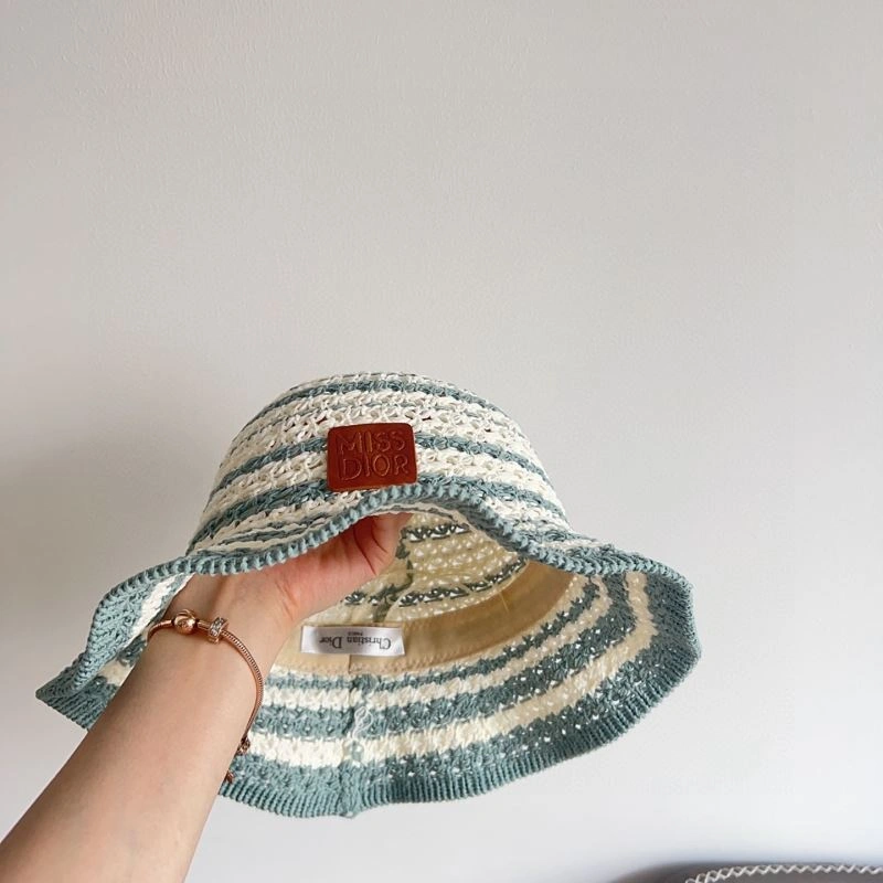 Accurate model Christian Dior Caps
