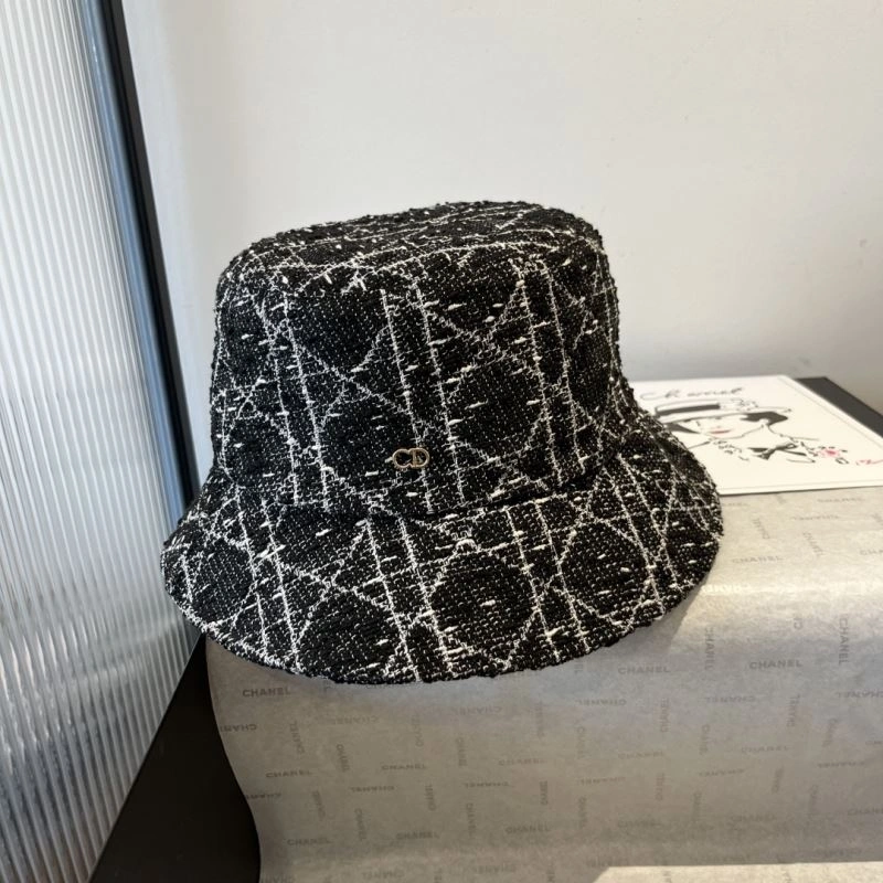 Bargain Christian Dior Caps