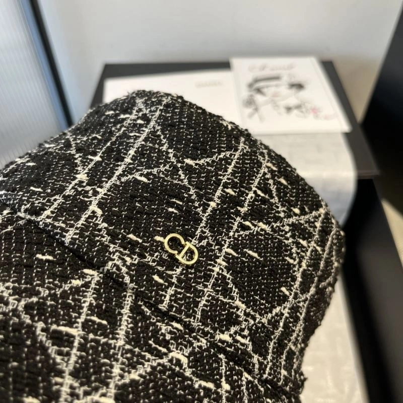 Bargain Christian Dior Caps